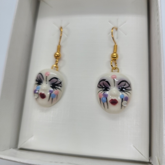 Fancy Faces | Jewelry | Vintage Fancy Faces Hand Painted Porcelain Mask ...